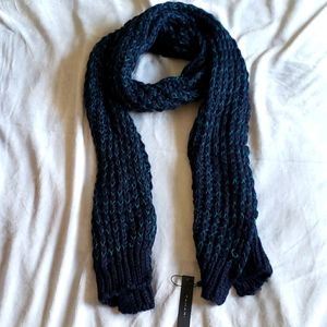 Tahari | Accessories | Tahari Two Color Chunky Knot Oblong Scarf | Poshmark